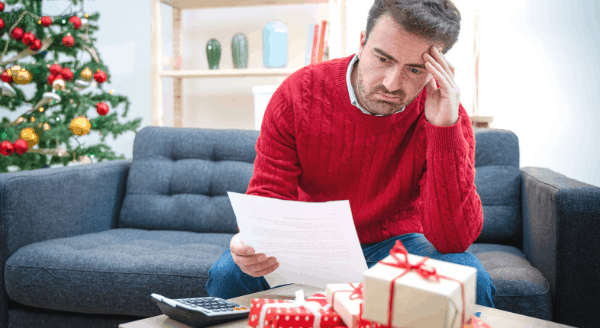 11 Tips to Avoid Overspending Money This Holiday Season