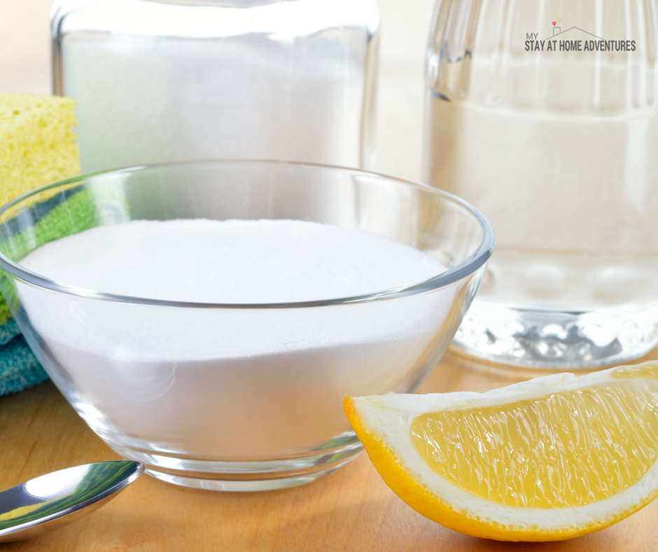 Super Affordable Homemade Toilet Cleaner (Only 3 Ingredients)