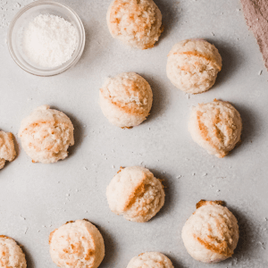 Puerto Rican Recipe: Simple Besitos de Coco / Coconut Macaroons