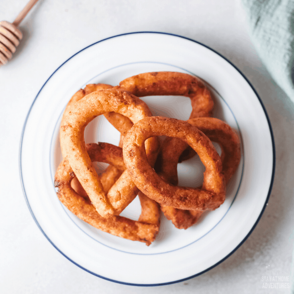 How To Make Easy Mandocas Venezuelan Deep Fried Cornmeal Ring 