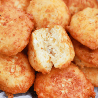 Puerto Rican Recipe: Simple Besitos de Coco / Coconut Macaroons